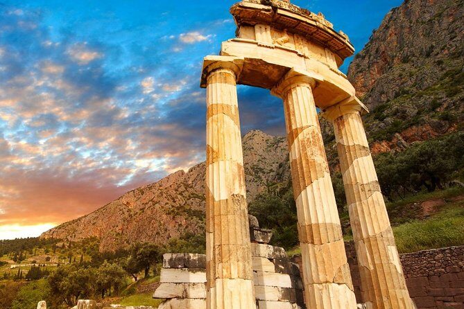 Mystical Delphi & Hosios Loukas Byzantine Wonder Luxury Day Tour - Exploring the Itinerary in Detail
