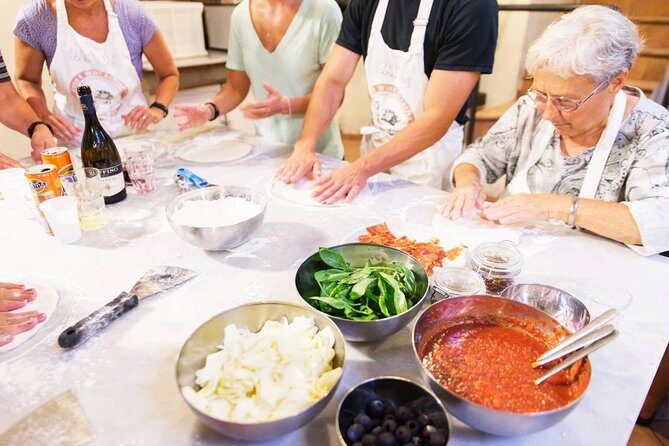 Naples Pizza Cooking Class - Why This Tour Works
