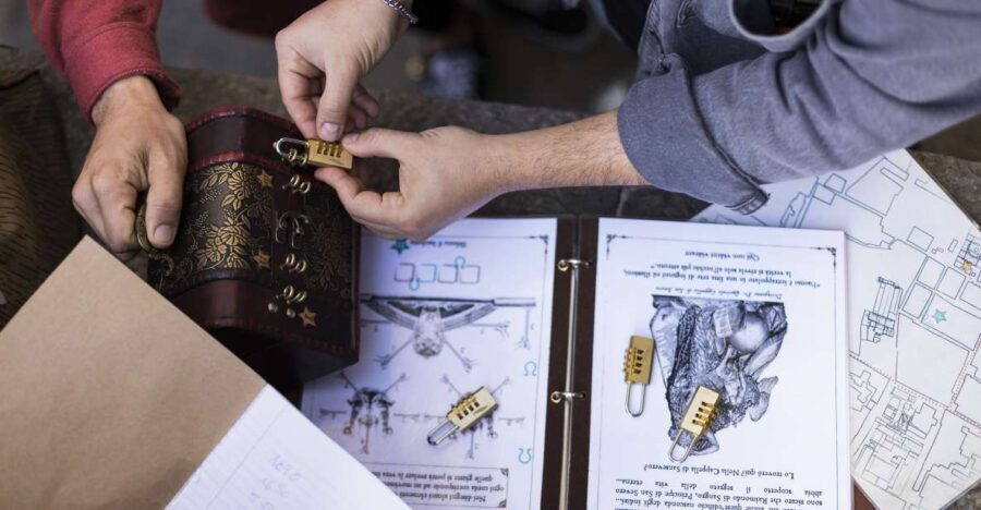 Naples: The Path of the Immortals Treasure Hunt Walking Tour - Who Is This Tour Best For?