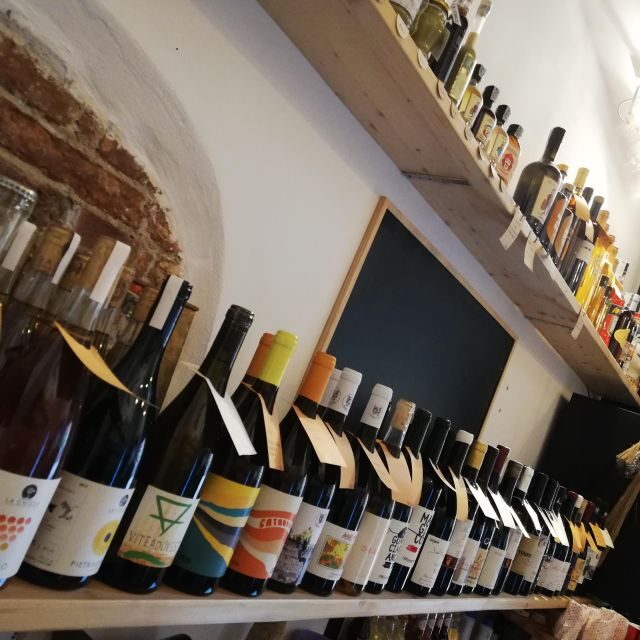 Natural Wine Tasting with snacks at Bottega Monteleone - An Insider Look at the Experience