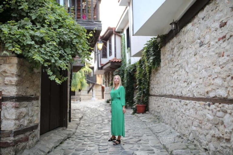 Nessebar: Audio Guide Tour Nessebar + visit to the Winery - How the Tour Works in Practice