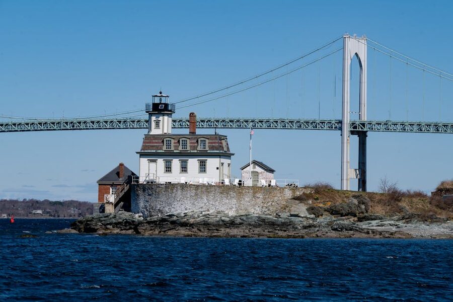 Newport lighthouse and Pell Bridge