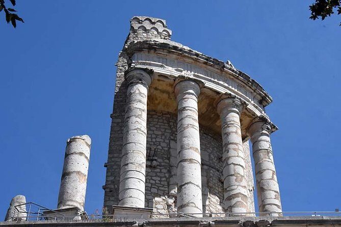 Nice: Italian Market, Eze, and Turbie Tour. - Transportation and Group Dynamics