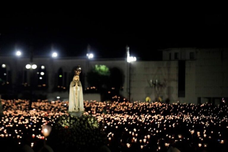 Night pilgrimage to Fatima with candle procession - An In-Depth Look at the Night Pilgrimage to Fatima