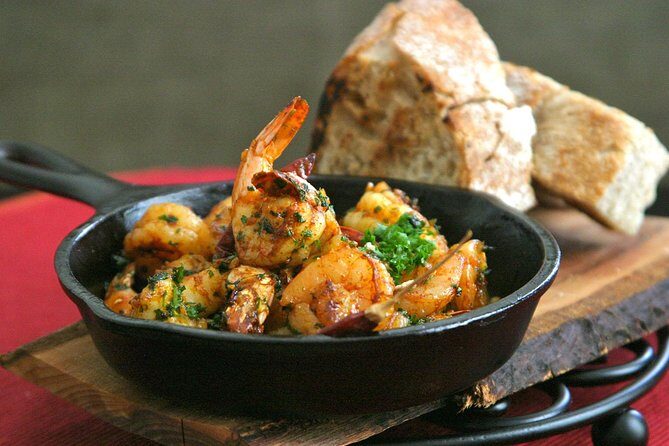 Night Tapas Walking Tour in Barcelona Modernist Area with Small Group and Dinner - Why This Tour Works