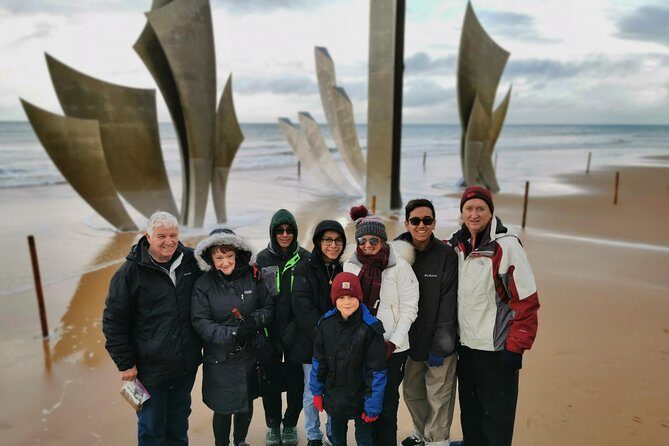 Normandy Landing Beaches Private Day Tour from Paris - Paying Respects at Colleville-sur-Mer Cemetery