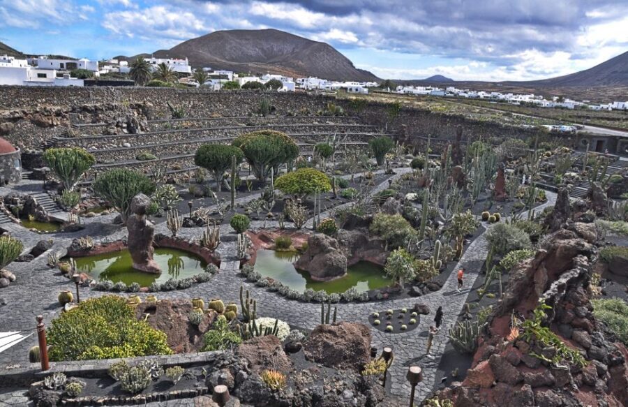 North Lanzarote: The Work of César Manrique - An In-Depth Look at the Tour Experience