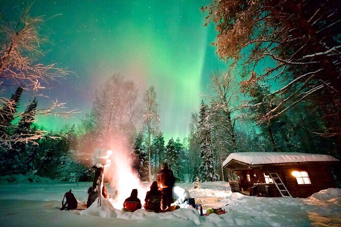 Northern Lights Tour in Atmospheric Cottage - Transportation, Group Size, and Timing