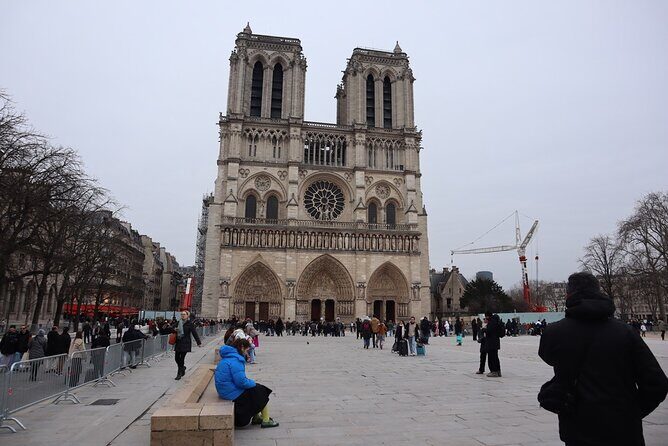 Notre Dame, Sainte-Chapelle & Conciergerie Outdoor Walking Tour - Who Will Love This Tour?