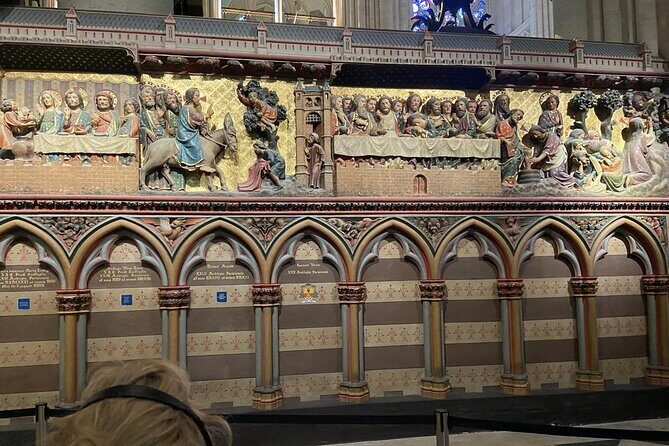 NotreDame Cathedral Small Group Indoor Guided Tour - The Value of This Tour