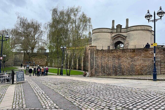 Nottingham and Robin Hood Private Guided Walking Tour - The Experience: What to Expect