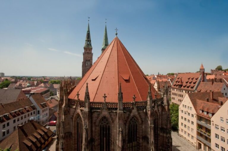 Nuremberg: Private guided tour of the Old Town in German - Authentic Insights from Reviewers