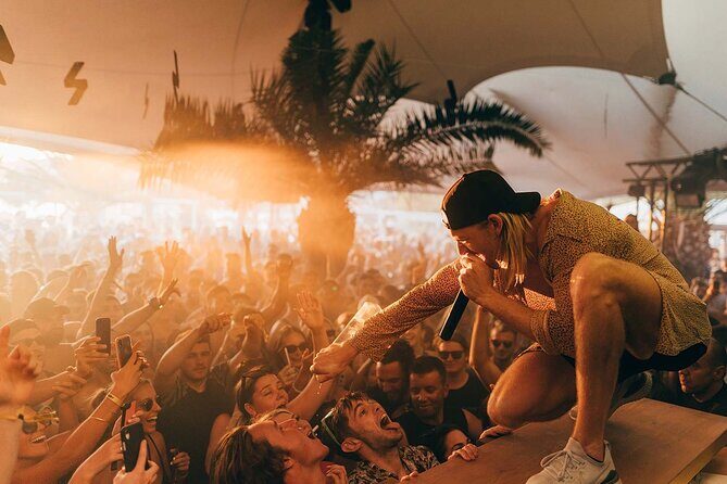 Official Wristband in los, Cyclades - The Sum Up: Is It Worth It?