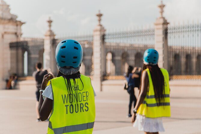 Old city and Madrid río by segway - A Closer Look at the Itinerary