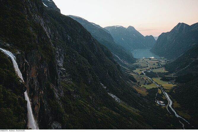 Olden 4 Hour Briksdal Glacier Tour in Briksdalsbreen - Transportation & Practical Details