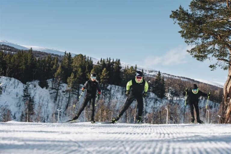 Oslo: Cross Country Skiing Equipment with private lesson - Who Should Book This Experience?
