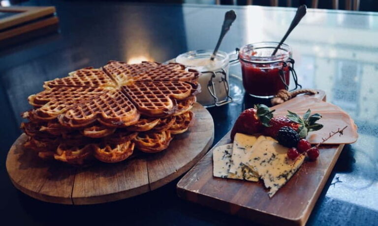 Oslo: Food Tasting and Walking Tour with a Local - Who Would Enjoy This Tour?