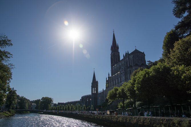 Our Lady of Lourdes, guided tour, on foot, of the sanctuary. - Final Thoughts: Who Should Book This Tour?