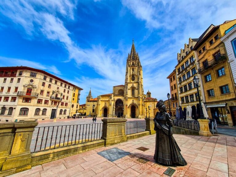 Oviedo: Cathedral Guided Tour - Who Will Love This Tour?