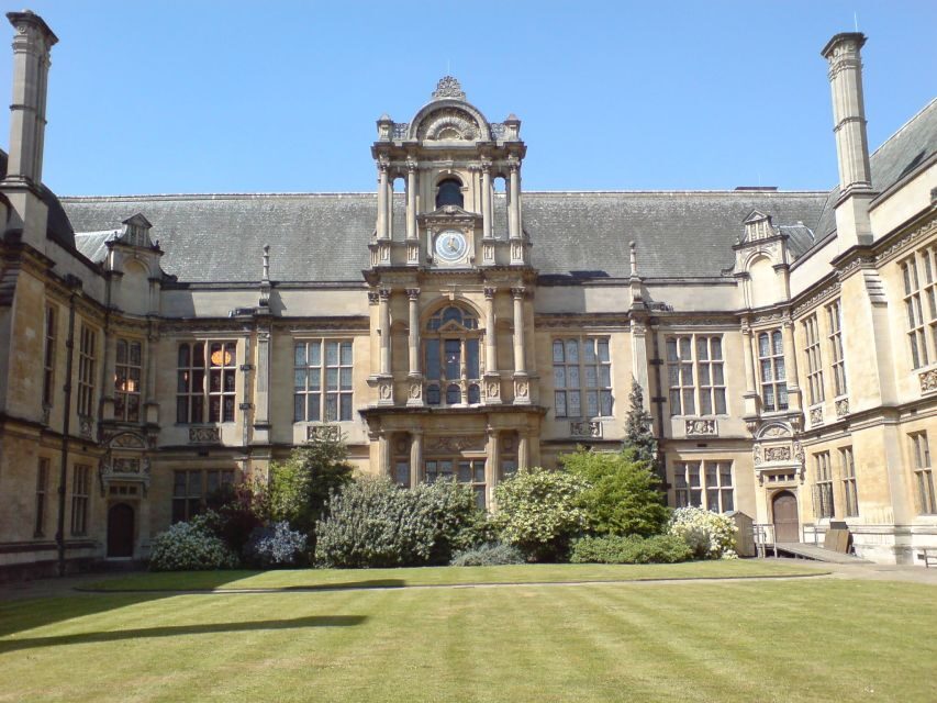 Oxford: Private City Tour & University Historical Highlights - The Value of a Private Guided Experience