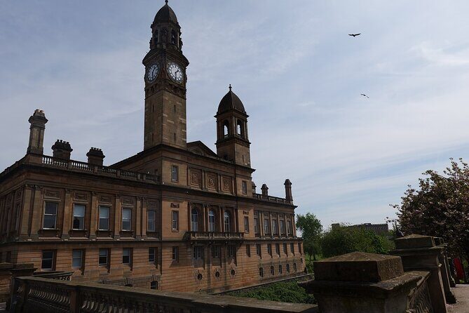 Paisley History Walking Tour with Personal Audio - Authenticity and Local Stories