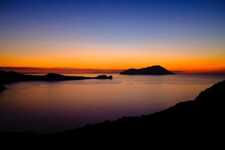 Palamós: Sunset Boat Tour with Glass of Cava - What about the Red Prawns?