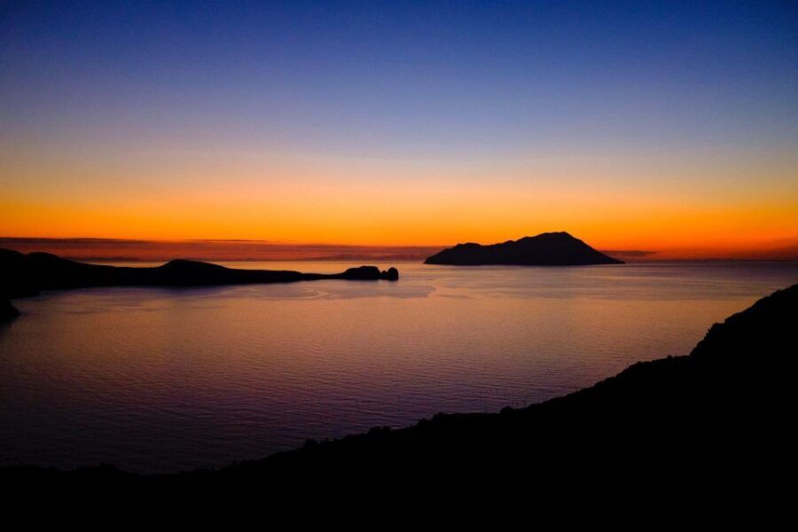 Palamós: Sunset Boat Tour with Glass of Cava - What about the Red Prawns?