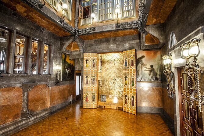 Palau Guell by Gaudi with Audio Guide in Barcelona - Who Will Love This Tour?