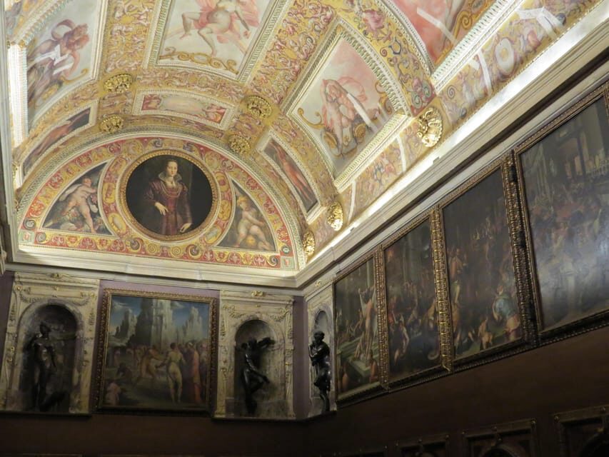 Palazzo Vecchio Secret Passages Tour & Lunch or "Gelato" - The Sum Up