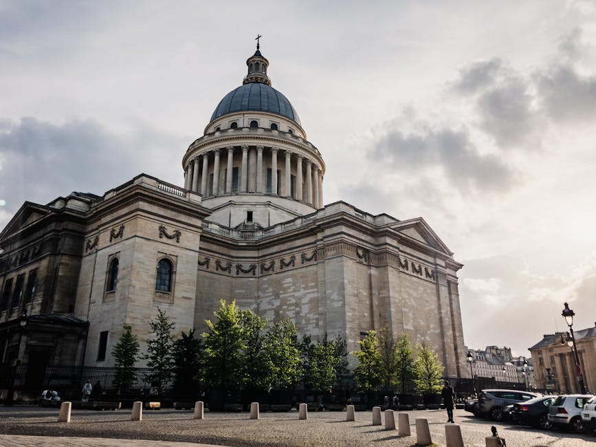 Afternoon light on the Panthéon Paris facade