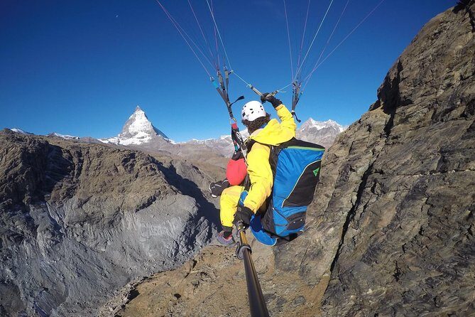 Paragliding mountain flight - Who Should Consider This Tour?