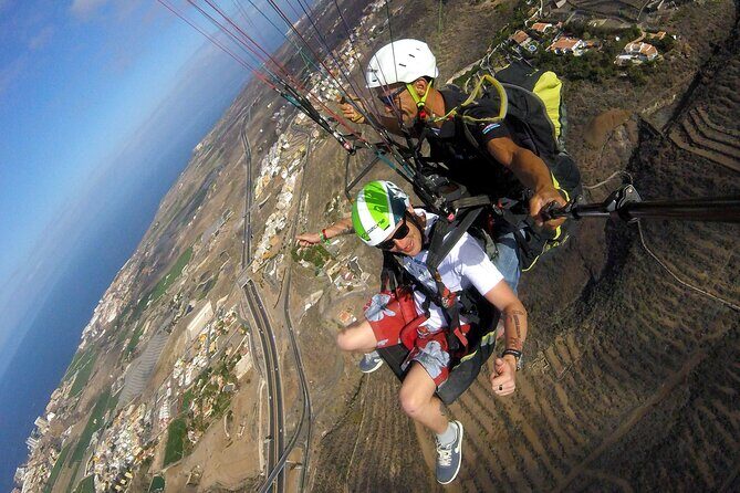 Paragliding Tandem Flight in Tenerife South ¡HOLA! - The Value of This Experience