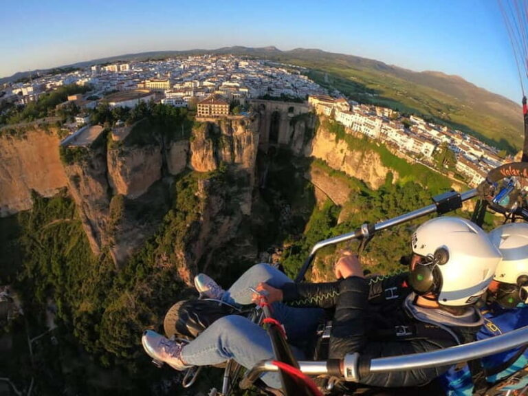 Paramotor flight in Ronda (Málaga), near Marbella - Who Will Love This Experience?