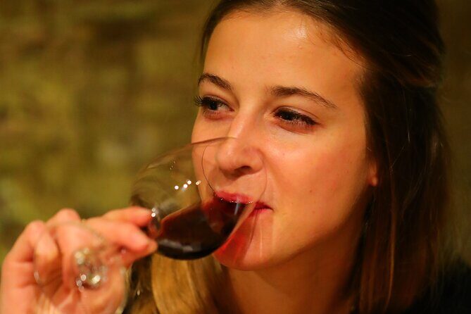 Paris 6 Grand Cru Wine Tastings with a Professional Sommelier - Highlights From Reviewers