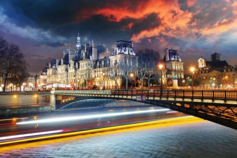 Paris, between Crimes and Mysteries - Exploring Paris’s Dark Secrets: What You Can Expect