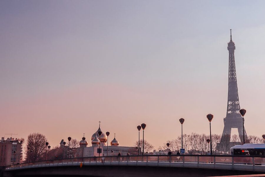 Bridge near the Eiffel Tower at sunset, Paris
