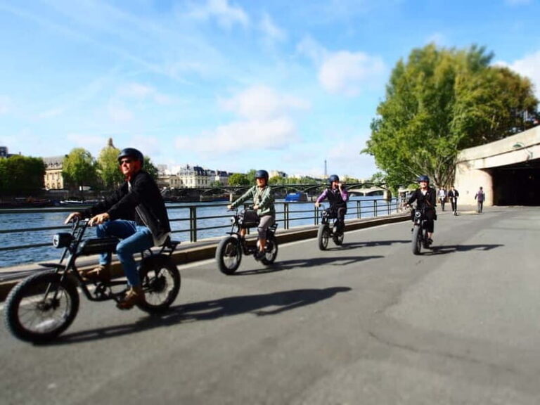 Paris: City Highlights Private Electric Bike Tour - A Closer Look at the Itinerary