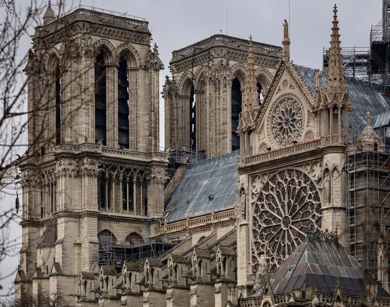 Paris: Creepy Middle Ages Walking Tour - Exploring Medieval Paris: Sites and Stories