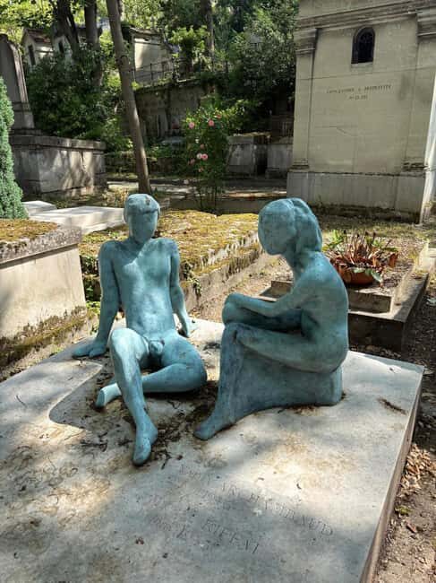 Paris: Customized Père Lachaise Cemetery Walking Tour - Exploring the Unique Charm of Père Lachaise