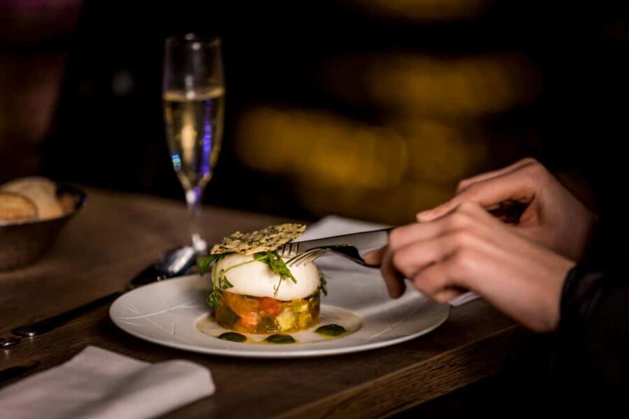 Paris: Dinner Cruise on the Seine and Eiffel Tower 2nd floor - Authentic Insights from Reviewers