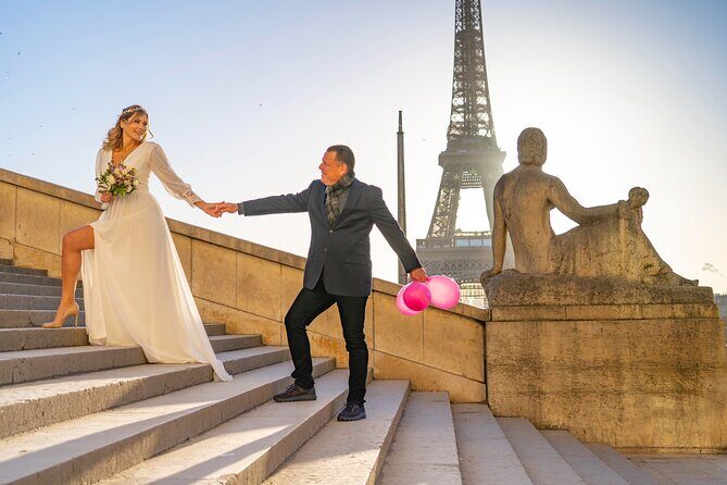 Paris Eiffel Tower Vows Renewal Ceremony - Photoshoot and Video - FAQ