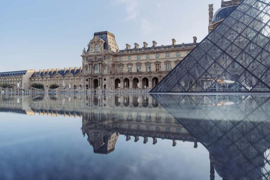 Paris: Explore the City of Light on a Magical Walking Tour - What Makes This Tour Stand Out?