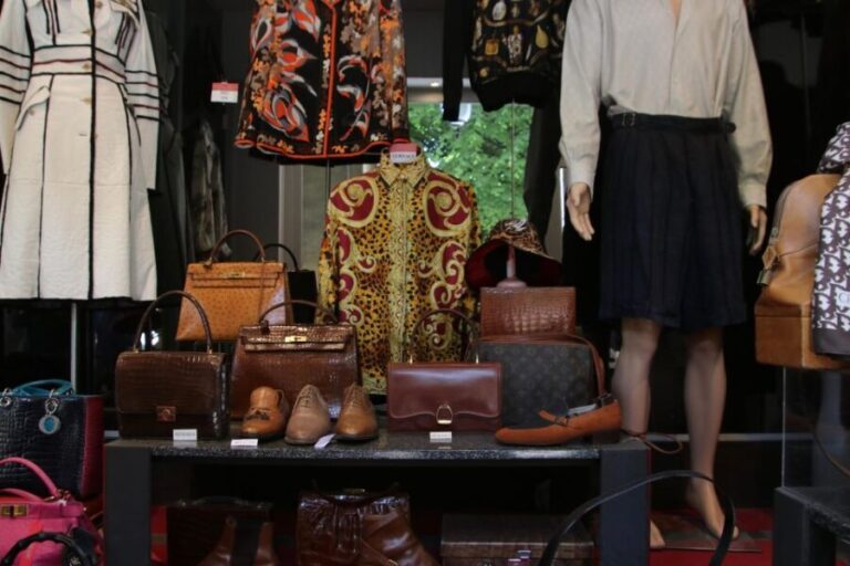 Paris: Fashion History Walking Tour in the Heart of Paris - Practical Details and Value