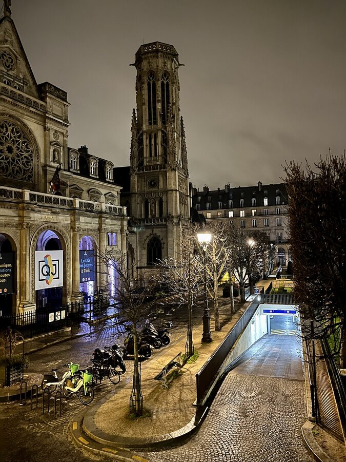Saint-Germain-l'Auxerrois church in Paris at night