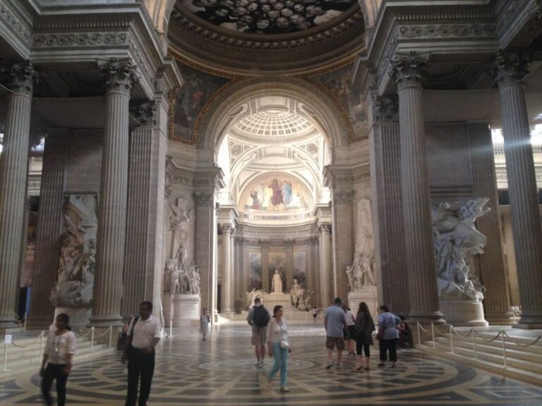 Paris: Latin Quarter Guided Walking Tour in German - Exploring the Key Sights