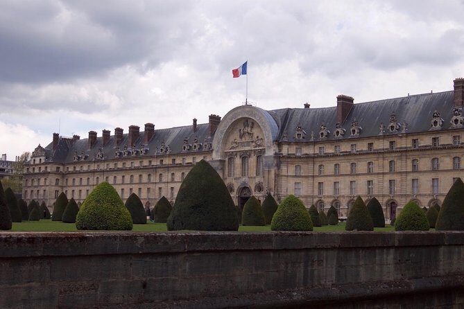 Paris: Napoleons Tomb and the Invalides Small-Group Guided Tour - FAQ