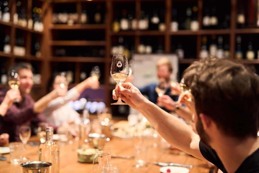 Paris: O Chateau's Wine Tasting Dinner - The Experiences Highlights and Potential Drawbacks