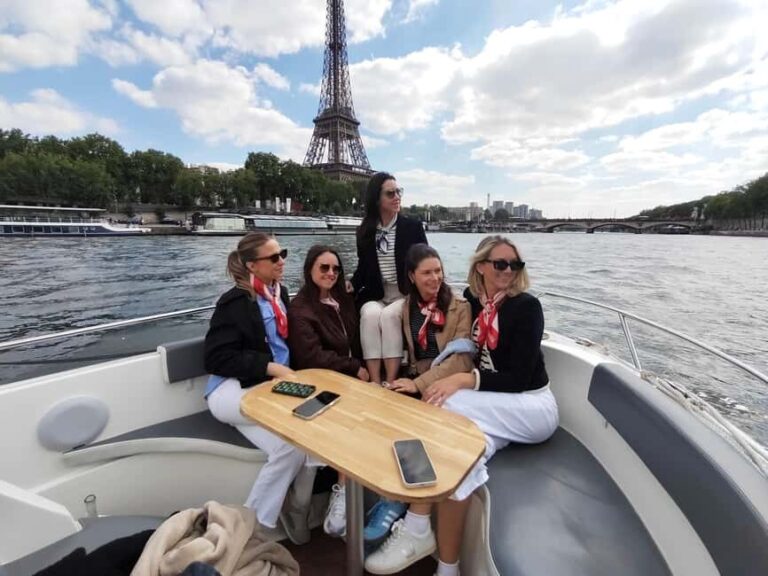 Paris: Private Boat Cruise on Seine River - What to Expect on Your Seine River Cruise