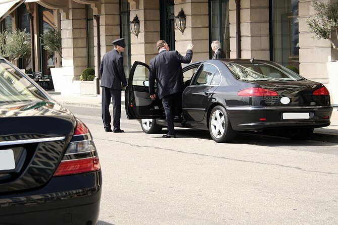 Paris Private Car Service with Driver - What Makes It Stand Out?