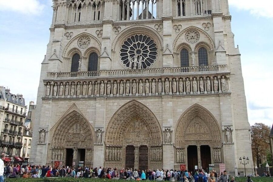 Paris: Private Custom Walking tour with A Local Guide - What to Expect on Your Tour